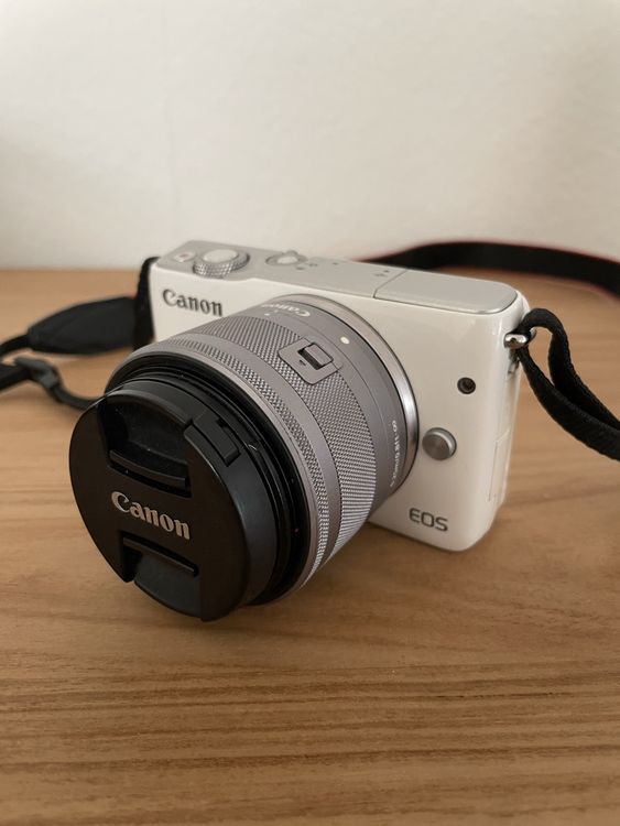White Canon EOS M10 with zoom lens (Gebraucht) in Zürich für CHF 240 ...
