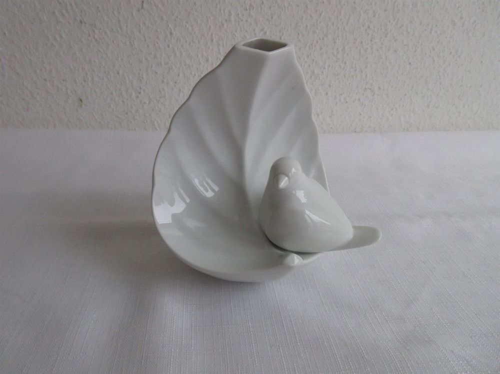 Vase mit Vogel Hutschenreuter (Gebraucht) in Binningen für CHF 13 – mit Lieferung auf Ricardo kaufen