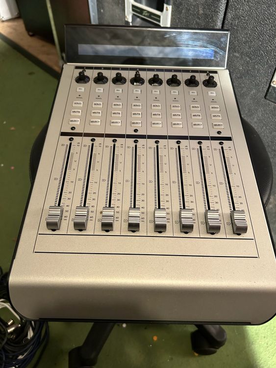 Mackie Control Pro + 2x extender | Kaufen auf Ricardo