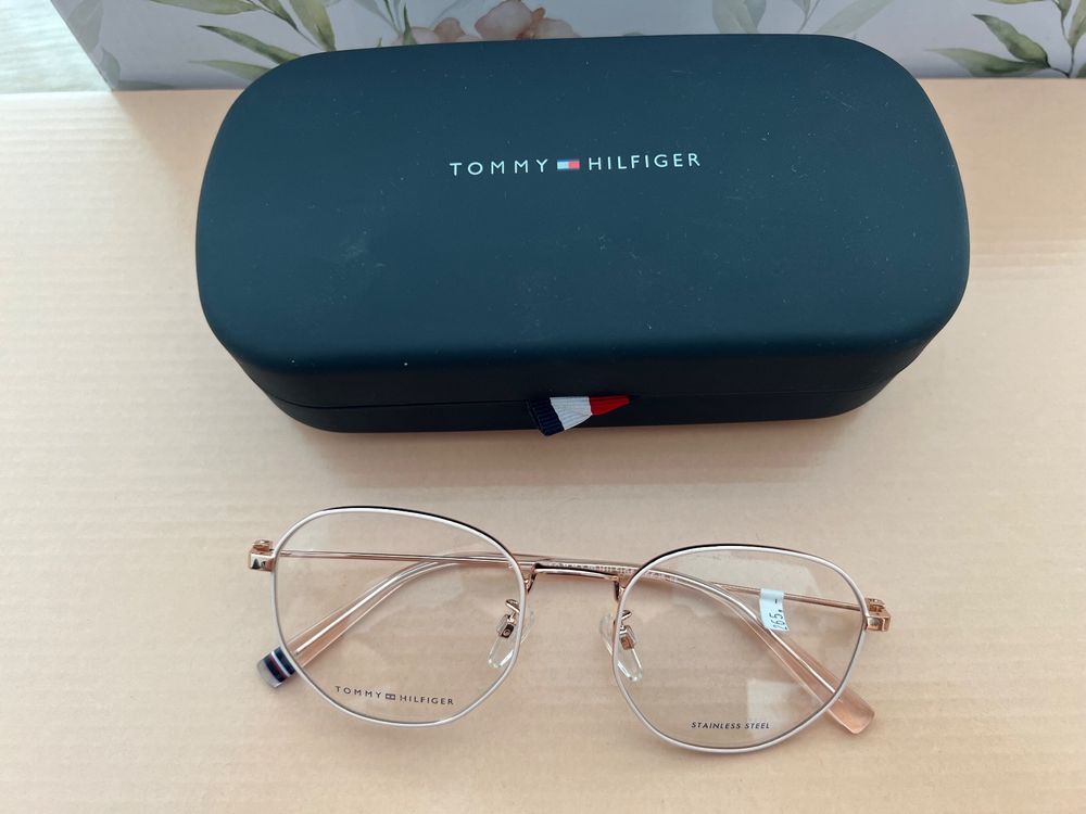Schone Tommy Hilfiger Damen Brillen Bilder