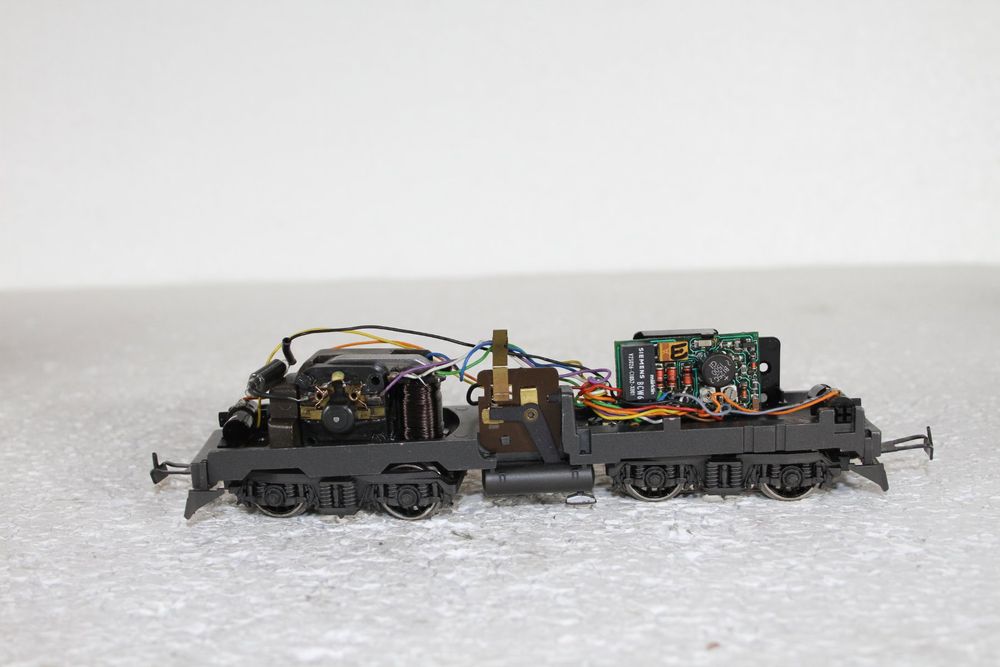 Märklin Re 446, Re 4/4 IV , analog nur Unterteil, chassis | Kaufen auf ...