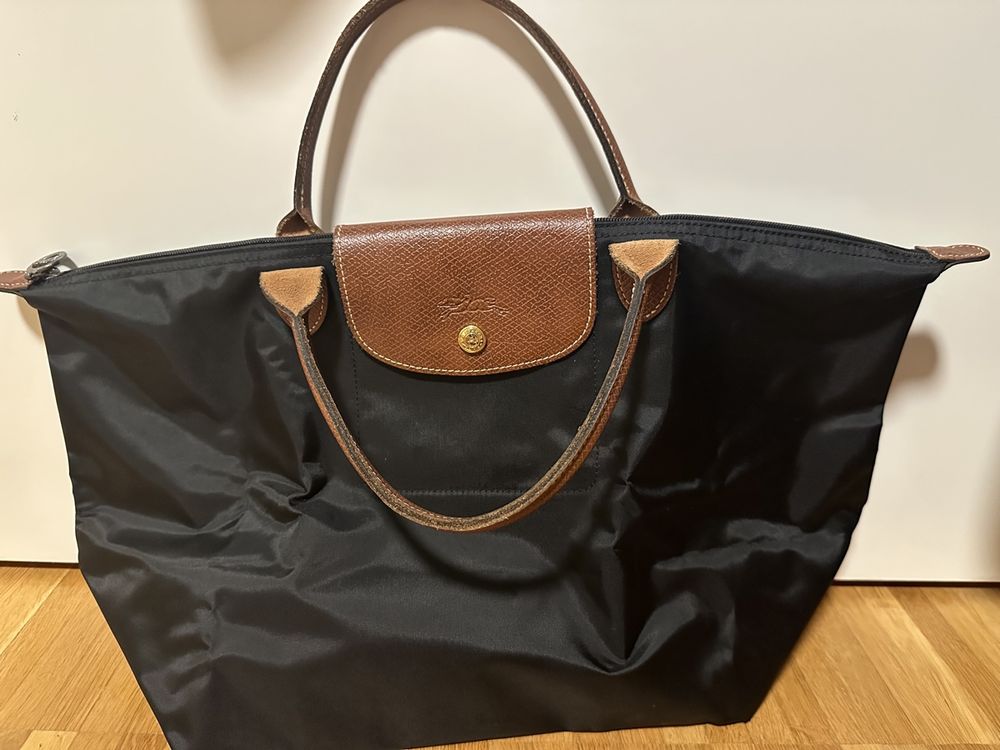 Longchamp Le Pliage schwarz Handtasche (Gebraucht) in Reinach BL für CHF 65 – mit Lieferung auf ...