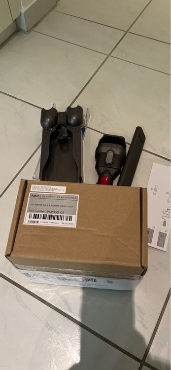 Dyson V10 Akku (Original verpackt) (Neu und originalverpackt) in Winterthur für CHF 44 – mit ...