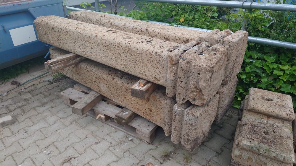 Antike Steinpfeiler Tuffsteinsäulen Pergolapfosten Stelen (Neu (gemäss ...