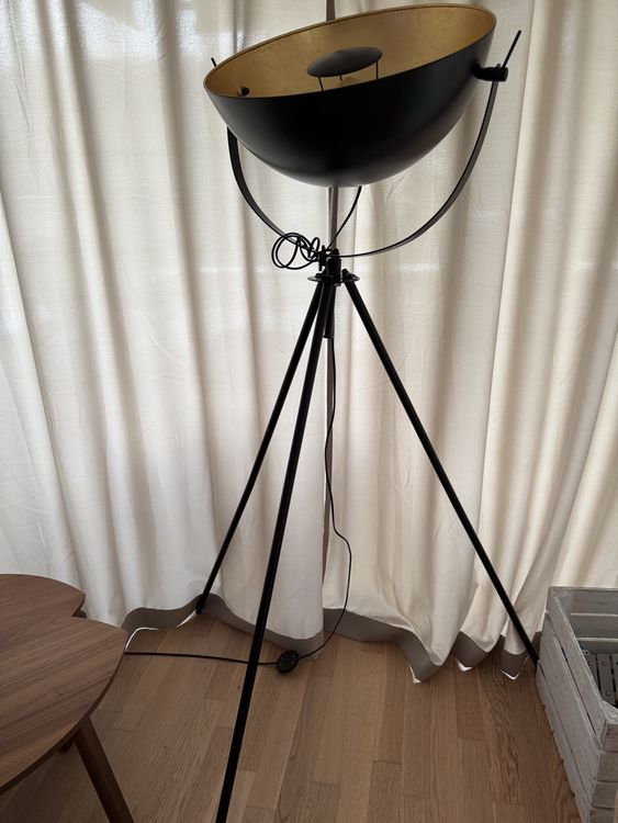 Stehlampe Schwarz/Gold Conforama (Gebraucht) in Bergdietikon für CHF 60 – nur Abholung auf ...
