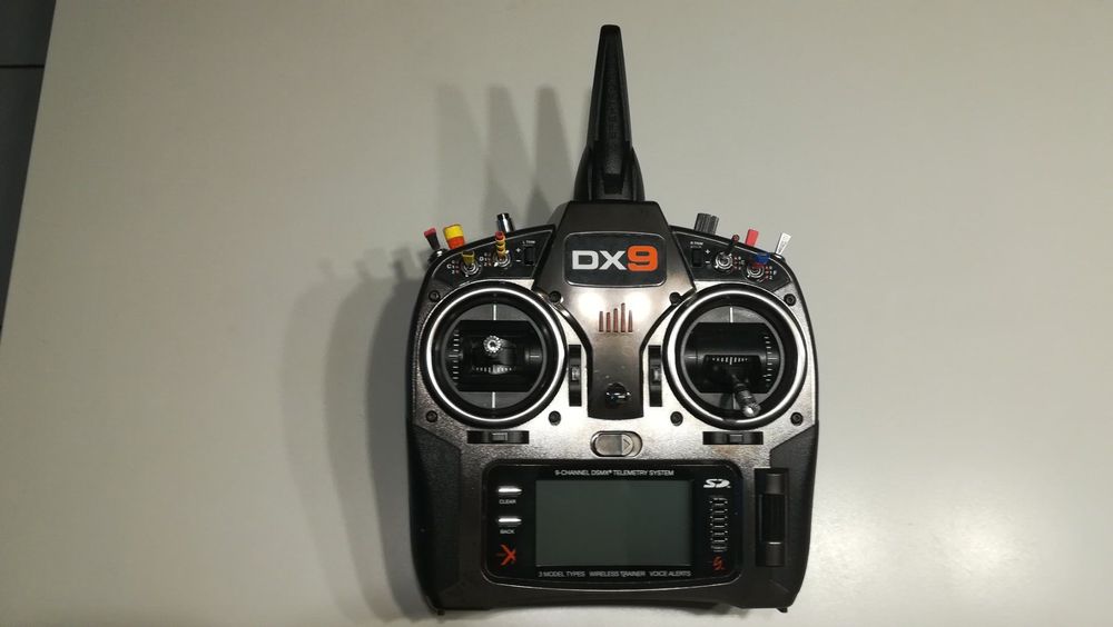 SPEKTRUM DX9 ab CHF 1.00 | Kaufen auf Ricardo