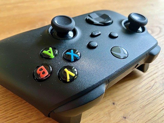 Xbox Controller 2 Stk. (Gebraucht) in Luzern für CHF 28 – mit Lieferung ...