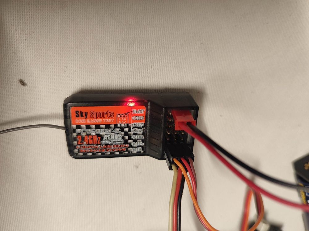 Fernsteuerung Jamara 2.4 GHz Empfänger 6 Kanal Servo Akku | Kaufen auf ...