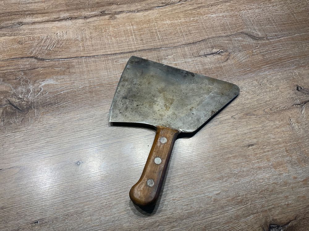 Altes Metzgerbeil Hackbeil (Gebraucht) in Willisau für CHF 25 – mit ...