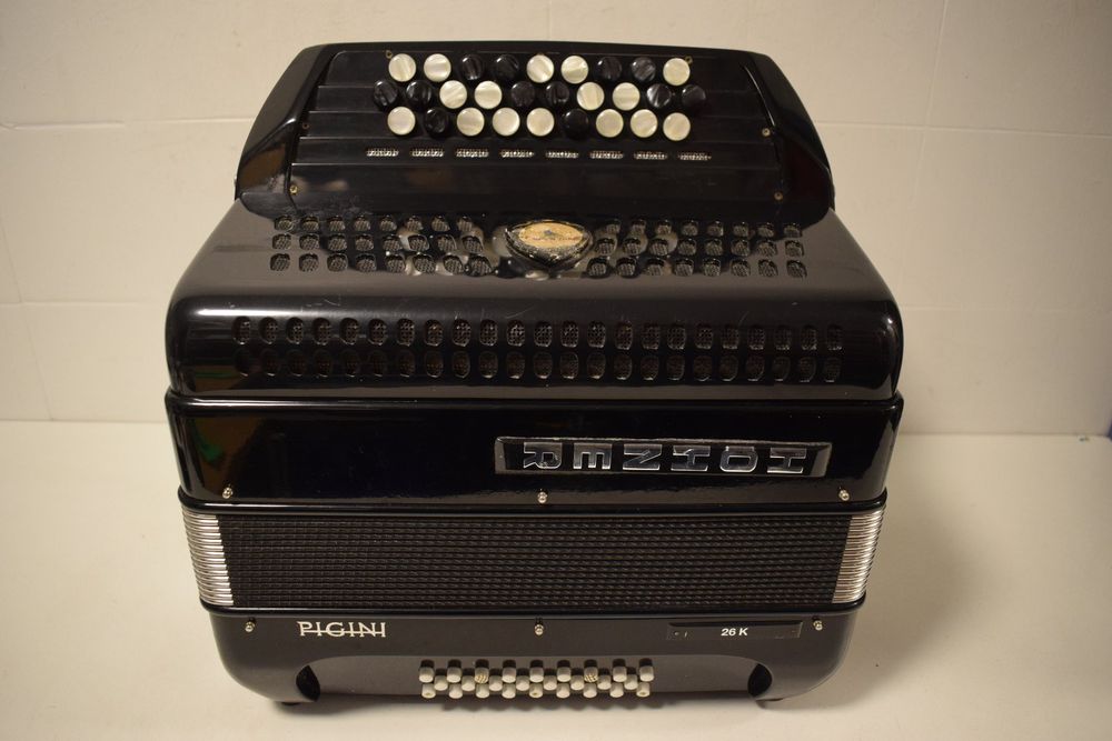 Akkordeon Hohner Pigini 26K mit Rucksack | Kaufen auf Ricardo