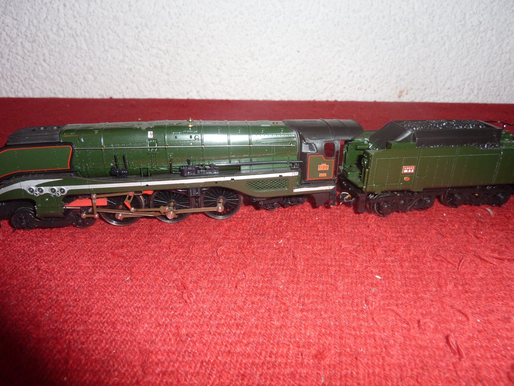 Jouef Dampflok mit Motortender Spur H0 (Neu und originalverpackt) in ...