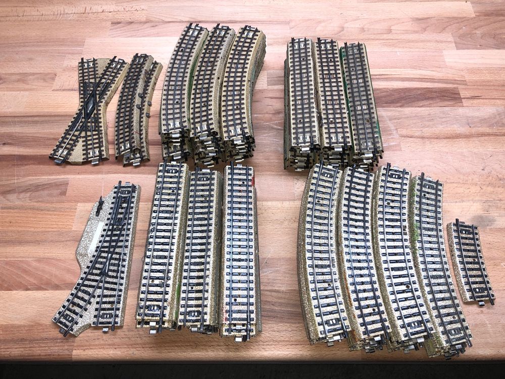 Märklin M-Schienen mit angemalten Böschungen ca. 110 Stück | Kaufen auf ...