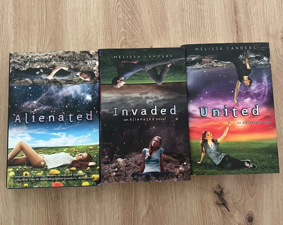 Alienated series book 1-3 by Melissa Landers (Gebraucht) in Zürich für ...