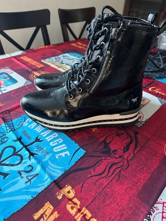 Basquette mustang (Gebraucht) in Peseux für CHF 25 – mit Lieferung auf ...