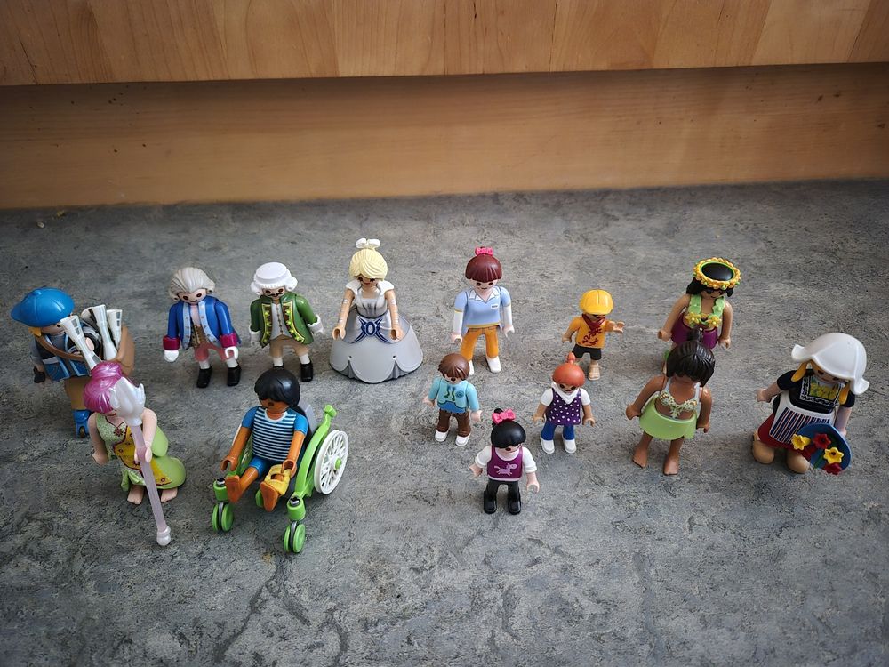 Playmobil verschiedene Figuren (Gebraucht) in Rümlang für CHF 18 – mit Lieferung auf Ricardo kaufen