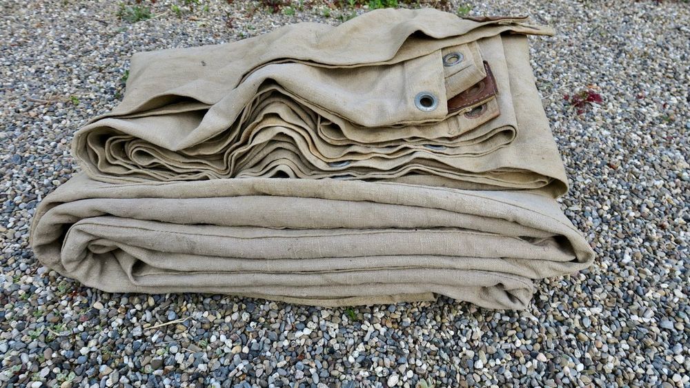 grosse Blache mit Oesen, Jutte, Leinen (Gebraucht) in Schwanden i. E ...