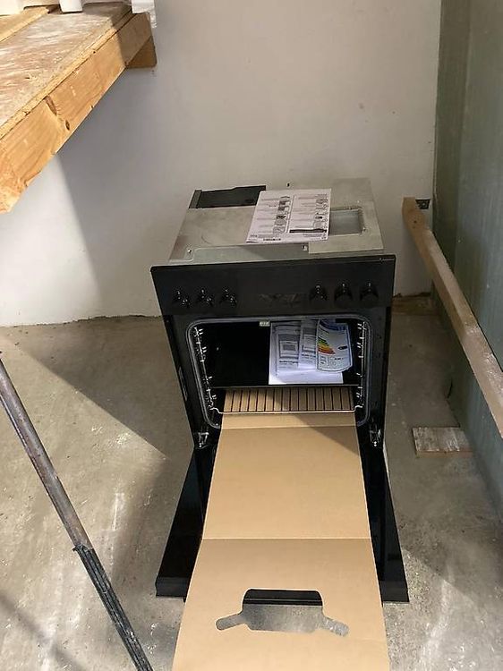 Neuer Backofen VZUG zu verkaufen (Neu und originalverpackt) in Amriswil ...