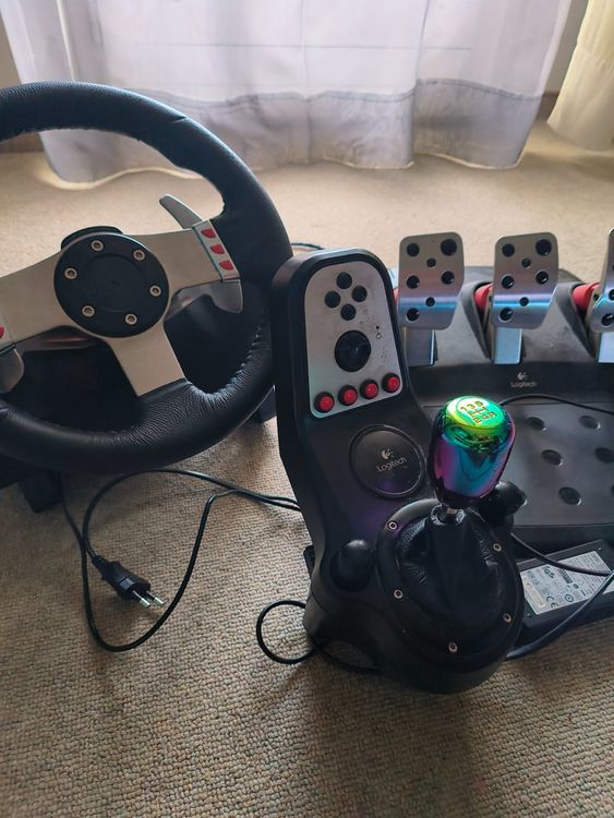 LOGITECH G27 Driving Force Lenkrad SET | Kaufen auf Ricardo