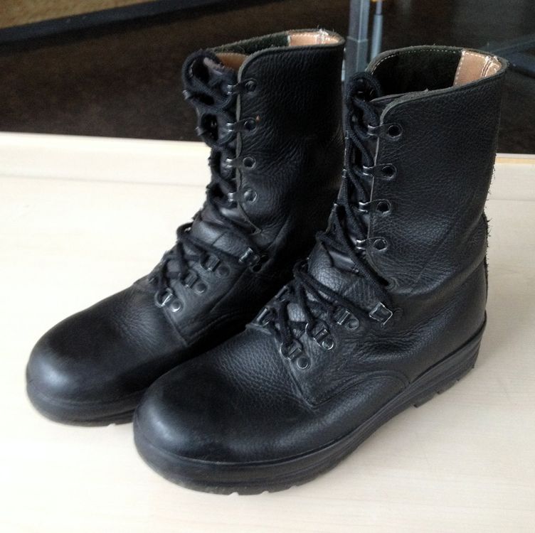 Militärschuhe Stiefel Springerstiefel schwarz Gr. 42 (Gebraucht) in ...