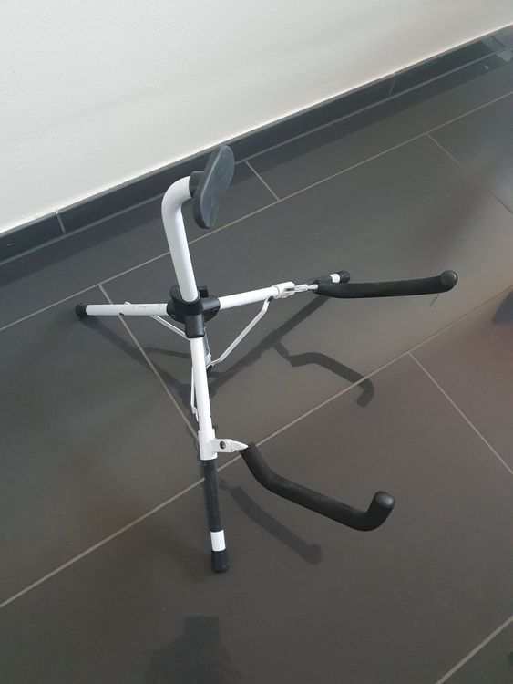 Gitarrenständer weiss E Gitarre oder Akustik | Kaufen auf Ricardo