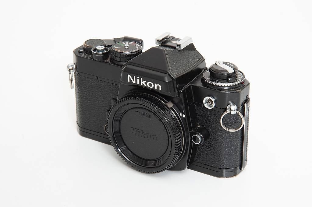 Nikon FE - Reflex argentique (D'occasion) à Lausanne pour CHF 110 ...