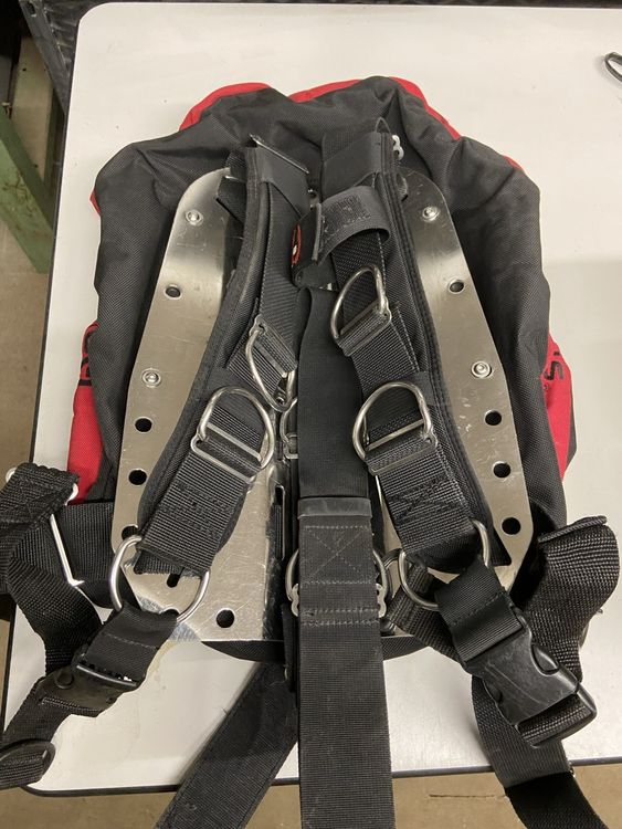 Wing und Backplate Tauchen Hollis | Kaufen auf Ricardo