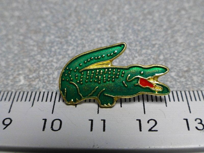 PIN PINS FIRMA Krokodil Lacoste (Gebraucht) in Gränichen für CHF 3 ...