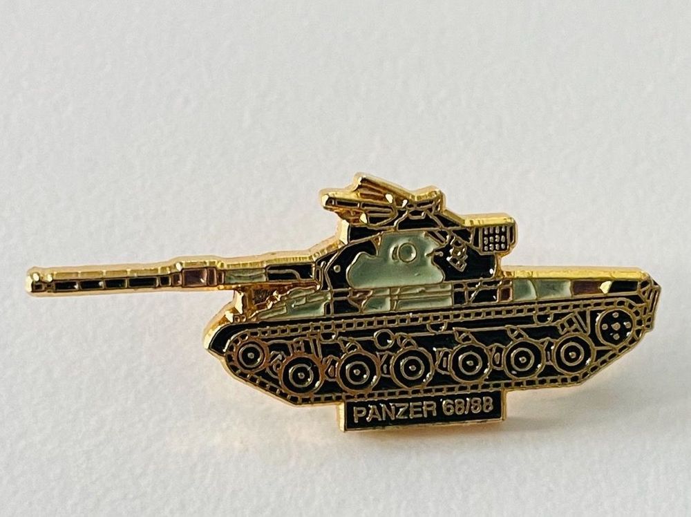 Panzer 68 / Schweizer Armee Pin (Gebraucht) in für CHF 4 – mit ...