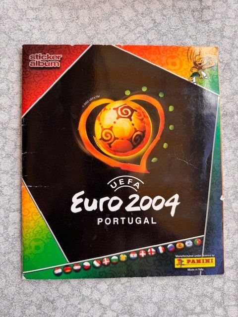Paninialbum - UEFA Euro 2004 - Portugal - komplett (Gebraucht) in Zürich für CHF 31 – mit ...