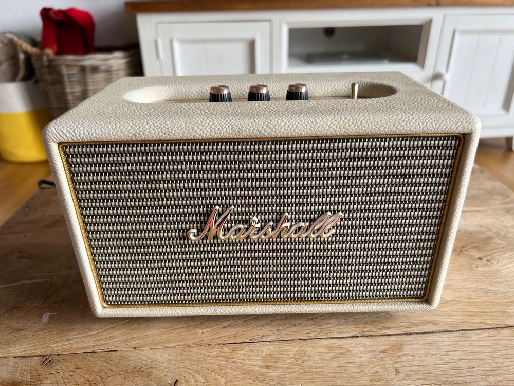 Marshall Musikbox Bluetooth (defekt) (Gebraucht) in für CHF 48 – mit ...