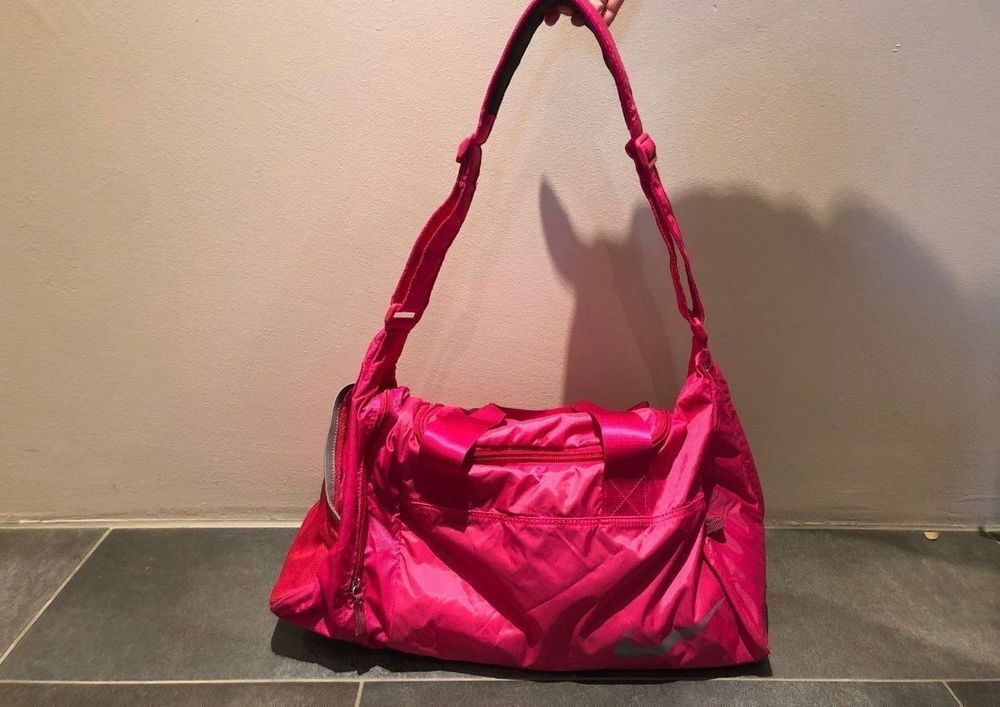 Nike Sporttasche gross pink | Kaufen auf Ricardo