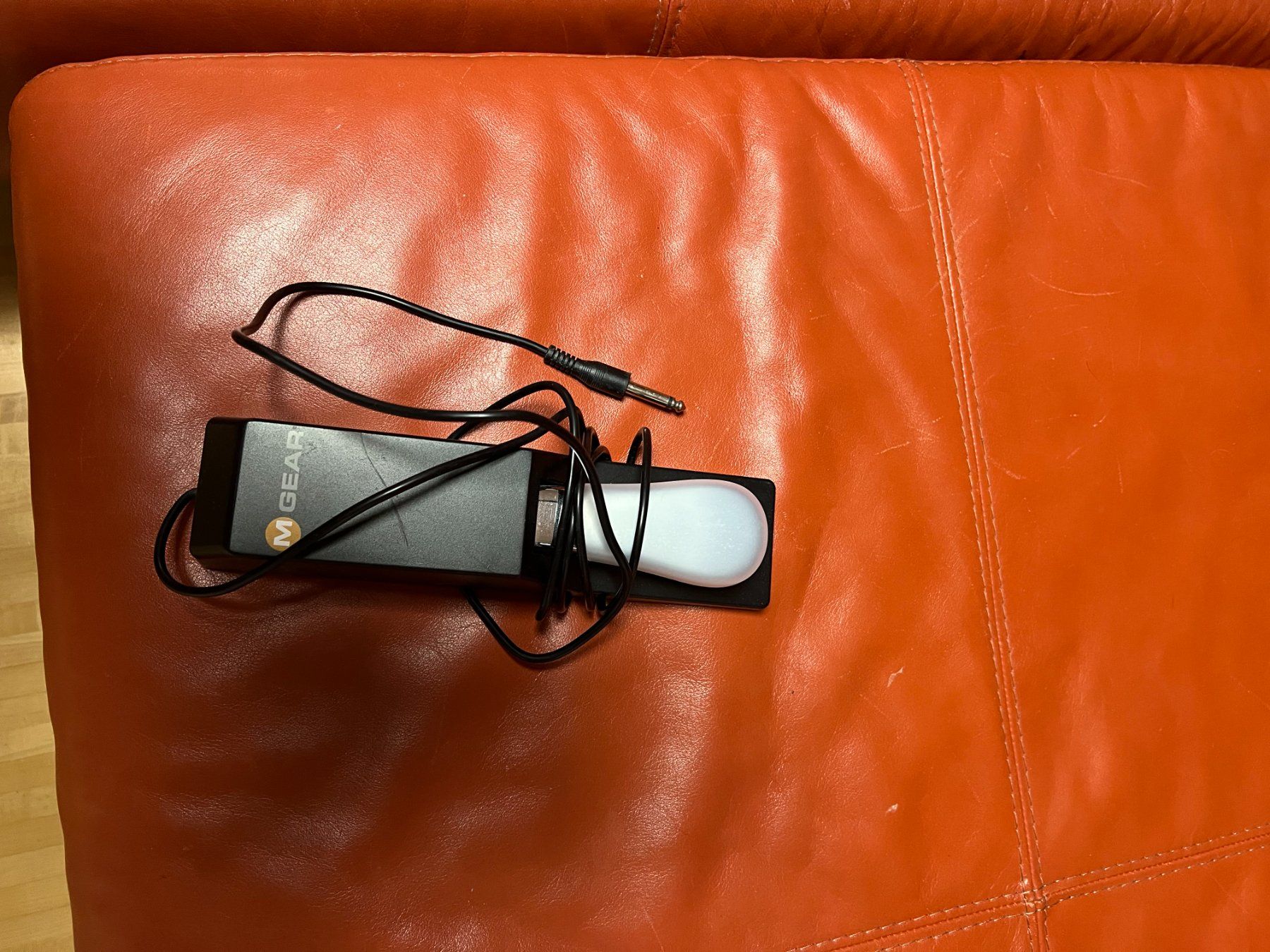 M Gear Electric Keyboard Sustain Pedal Foot Switch (Gebraucht) in St ...