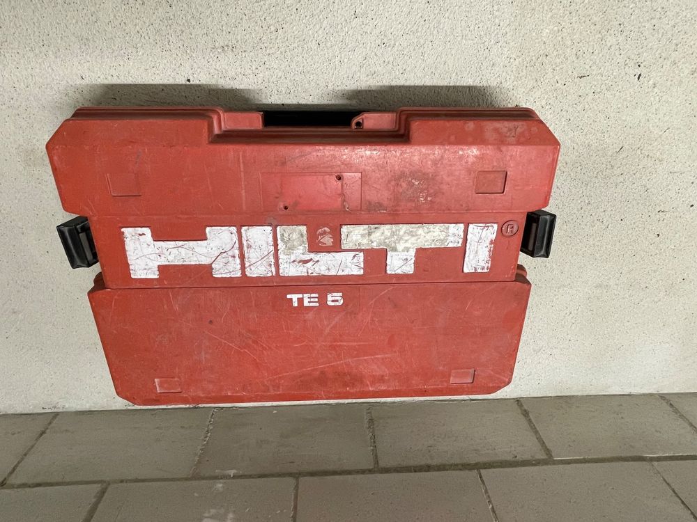 Hilti TE5 Bohrhammer (Los 06) - 8493 Saland (Gebraucht) in Turbenthal ...