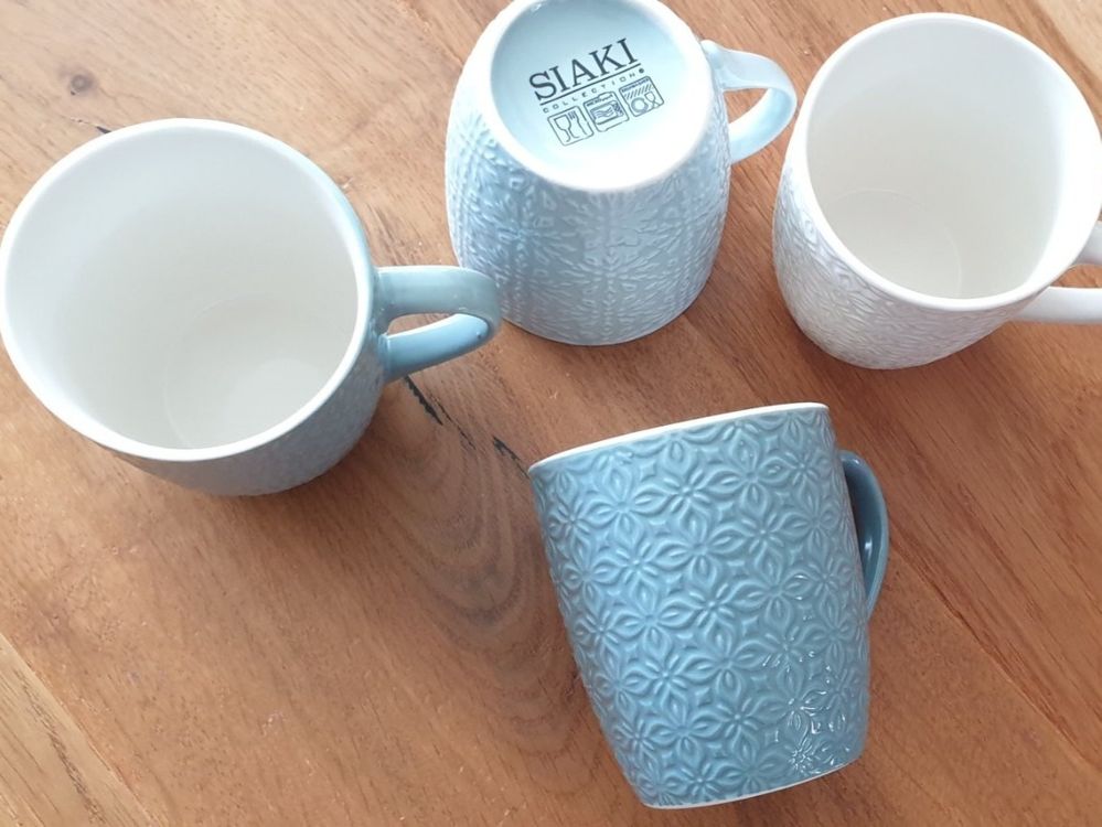 Tassen SIAKI (Neu (gemäss Beschreibung)) in Wildhaus für CHF 12 – mit ...