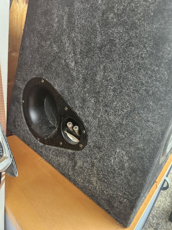 Hifonics MX Subwoofer with Crunch Blackmaxx Amplifier (Gebraucht) in ...