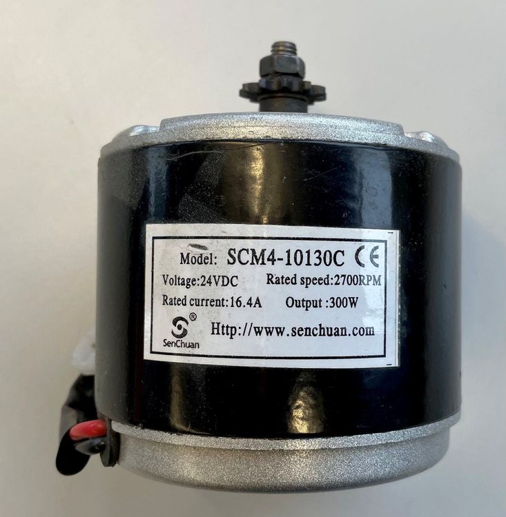 Motor SCM4-10130C 24VDC, 16.4A, 300W (Gebraucht) in Zuchwil für CHF 1 – mit Lieferung auf ...