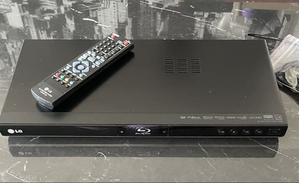 LG Blu-ray Player BD350 mit Fernbedienung, HDMI, Full HD (Gebraucht) in ...