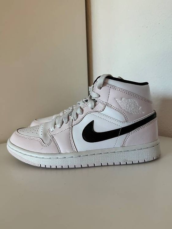Nike Air Jordan Mid Rose (Gebraucht) in Sins für CHF 150 – mit Lieferung auf Ricardo kaufen