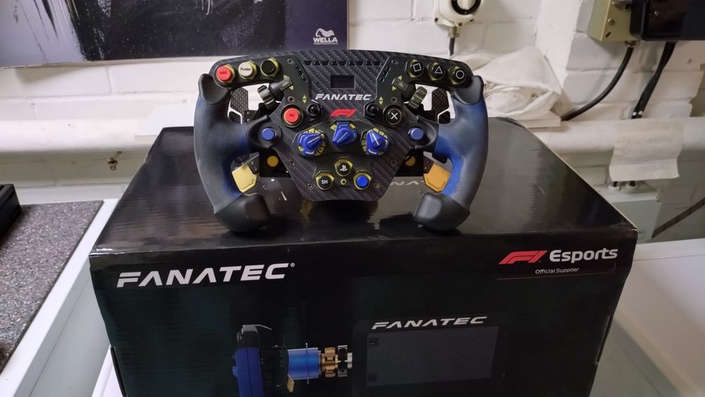 Fanatec Podium Racing Wheel F1 DD1 PS2/PC (Gebraucht) in Dornach für ...