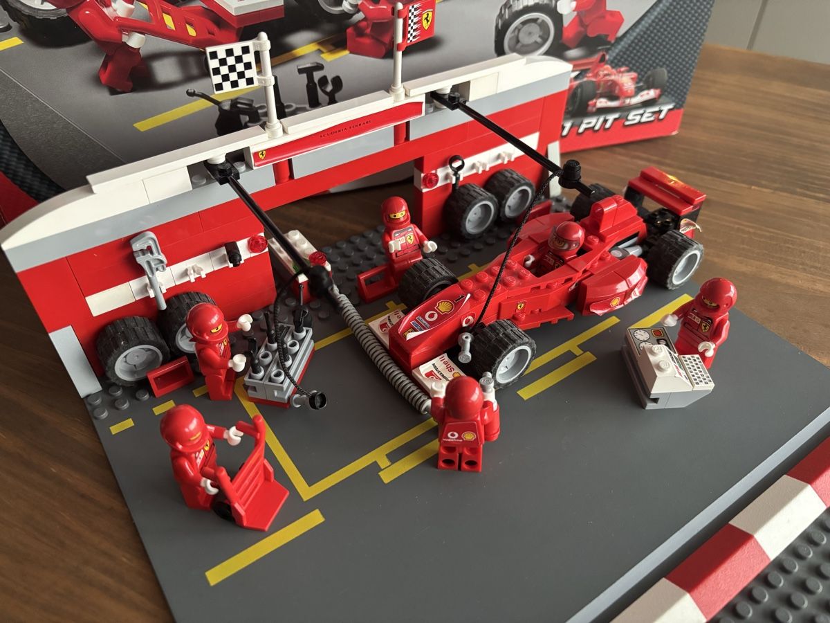 Lego - Racers, Ferrari F1 Pit Set, Set 8375 (Gebraucht) in Birmensdorf ...
