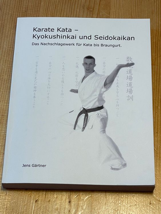 Karate Kata- Kyokushinkai und Seidokaikan (Gebraucht) in Sent für CHF ...