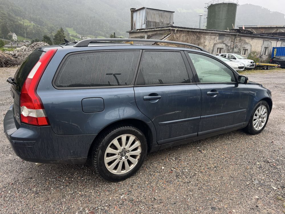 Volvo V50 T5 4X4 Automatic B04 (Gebraucht) in Mollis für CHF 880 – nur ...