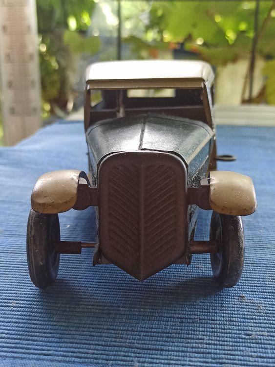 altes Blechauto (Gebraucht) in minusio für CHF 75 – mit Lieferung auf ...