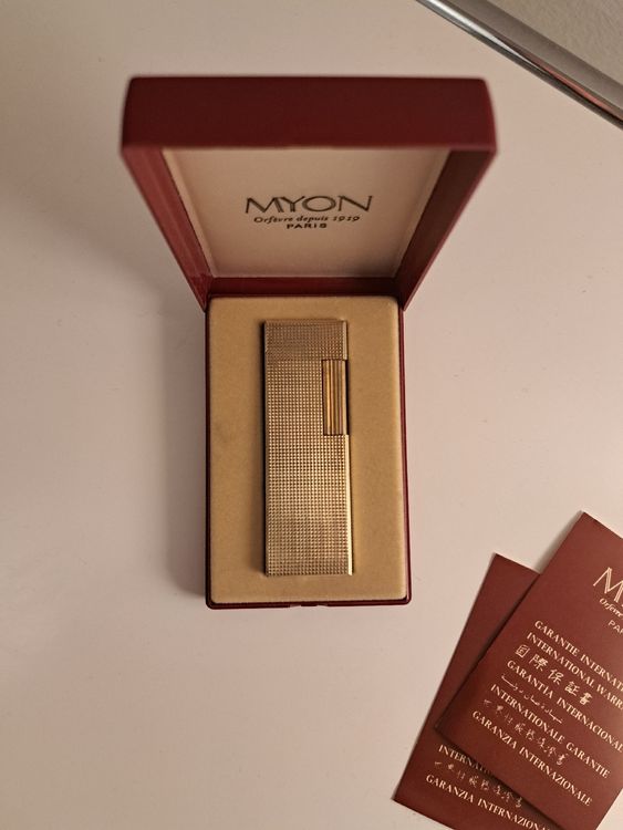 Myon Paris goldiges Gasfeuerzeug mit Etui (Gebraucht) in Rütihof für CHF 58 – mit Lieferung auf ...