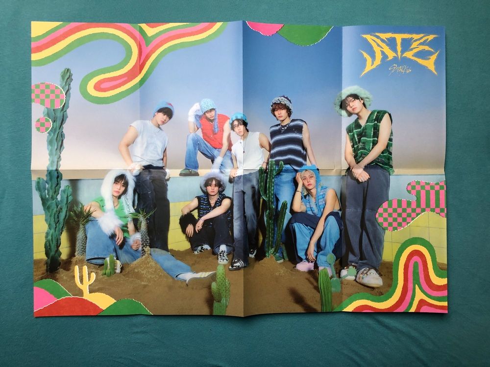 Stray Kids poster - OT8 - ATE (Neu (gemäss Beschreibung)) in Corcelles ...