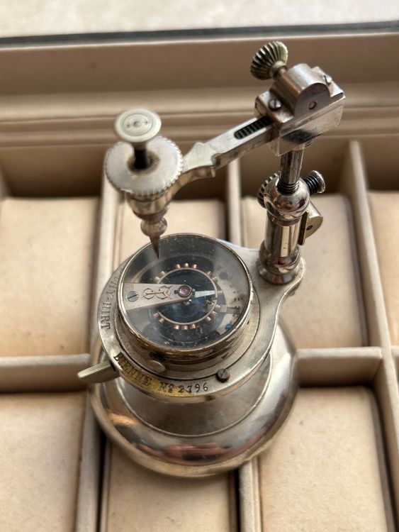 Outil horloger fonctionne (Gebraucht) in Delemont für CHF 151 – mit Lieferung auf Ricardo kaufen