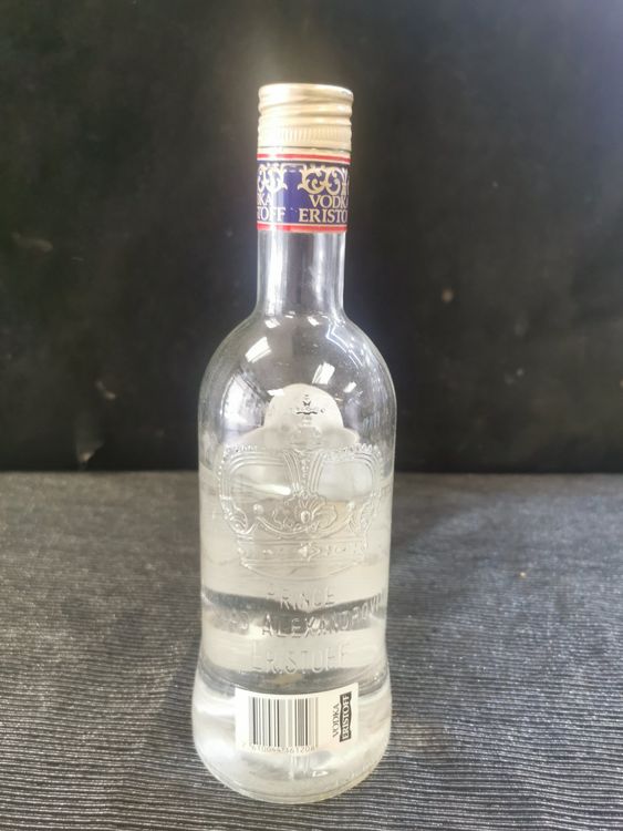 ANCIENNE BOUTEILLE DE VODKA ERISTOFF ENTAMÉE (Gebraucht) in Genève für ...
