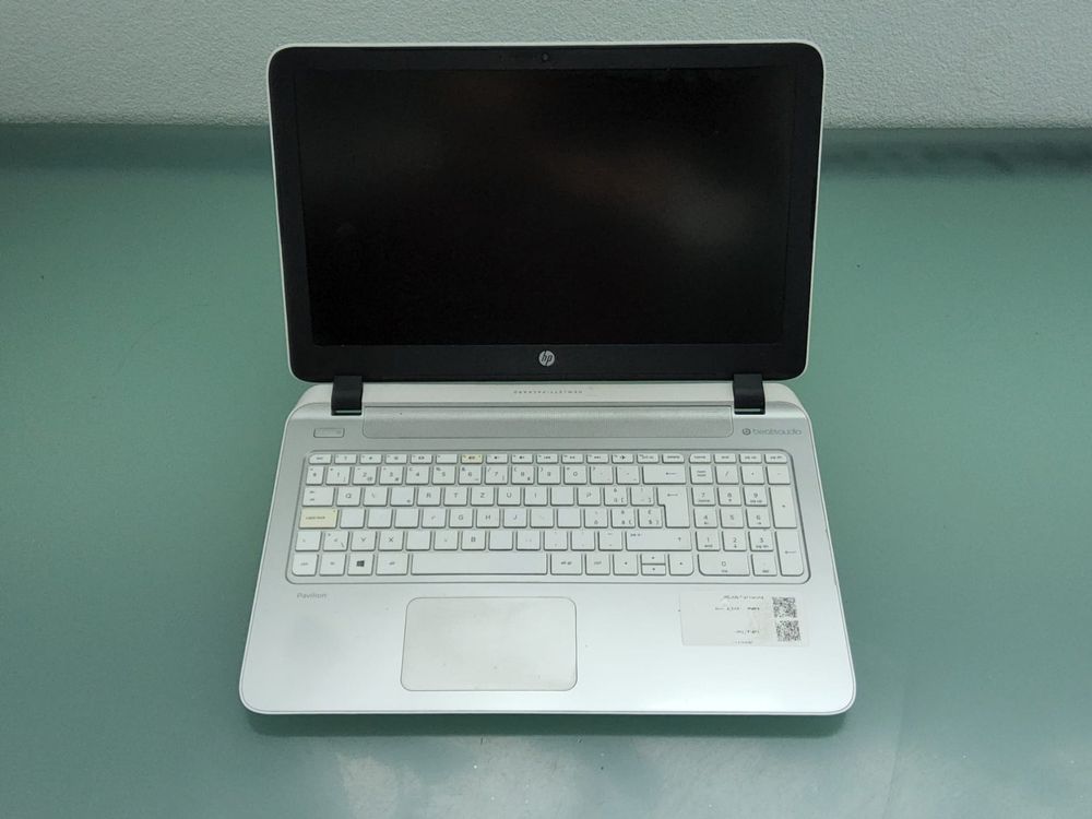 HP ProtectSmart 15.6 Zoll 15-p226nz (Defekt) in Suberg für CHF 11 – nur ...