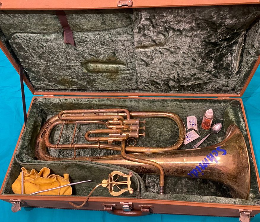 Willson Antike Euphonium mit spezieller Tasche und Zubehör (Gebraucht) in für CHF 99 – mit ...