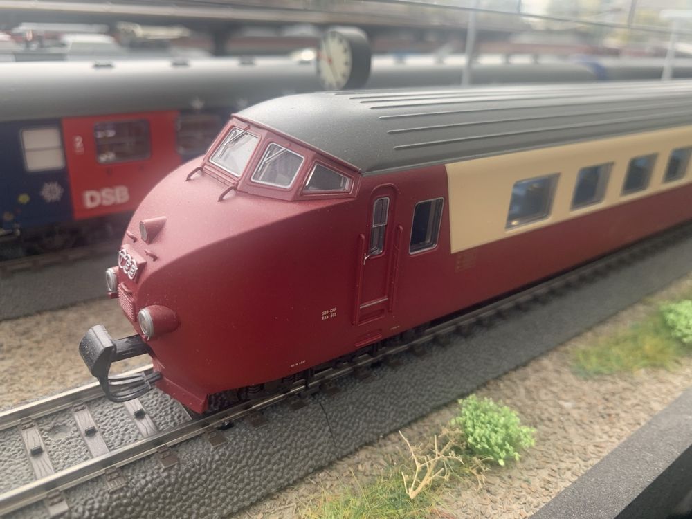 Märklin HO 39706 RAM TEE Edelweiss (Défectueux) à Montpreveyres pour ...